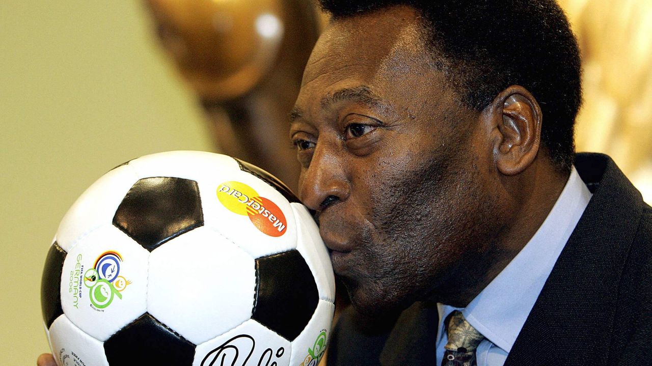 10 Inspiring Quotes by Pelé | Jorge Sette "Linguagem"
